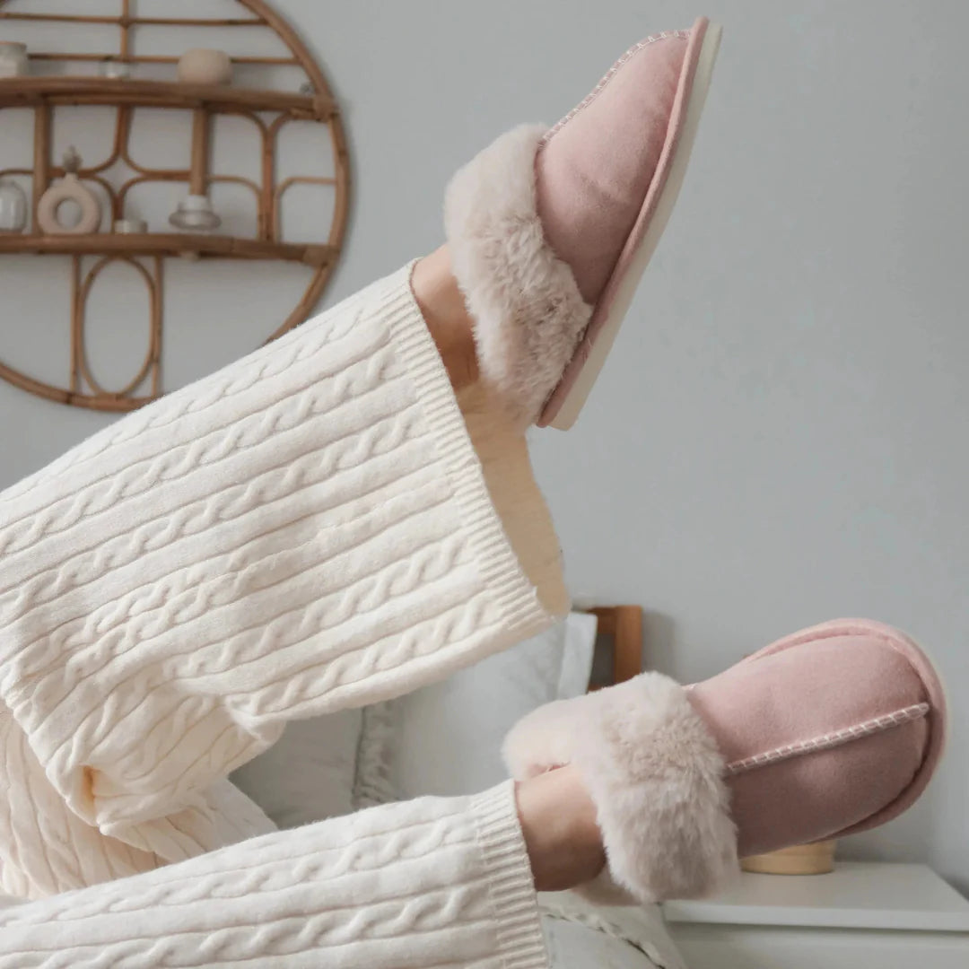Women’s Plush Slip-On Slippers – Wavlynn